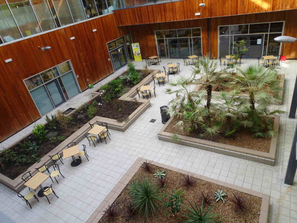 Knowsley Main Campus - St Helens College